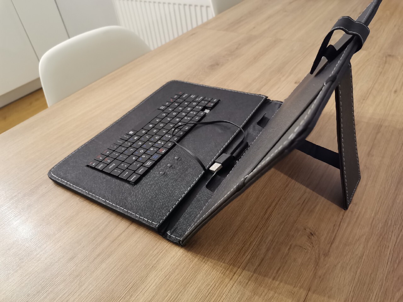 podstawka, etui składane pod tablet 10 cali | GOSTYNIN | Kup teraz na ...