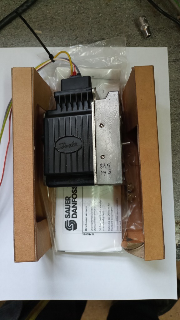 Sauer Danfoss 157B4032 PVEH PVEO PVG32 Matbro JCB | Białystok | Kup ...