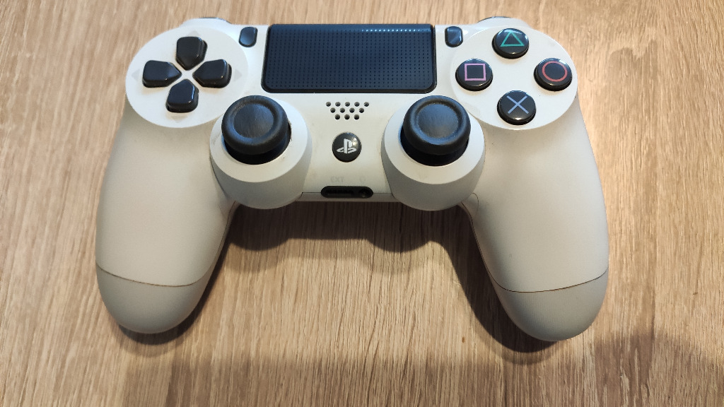 Konsola PLAYSTATION PS4 PRO + pad - biała | Czeladź | Kup teraz na ...