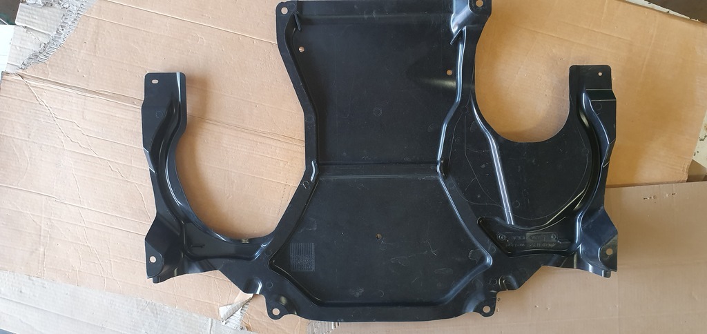 Osłona skrzyni Mercedes jak nowa a2045243630 | Juszkowo | Kup teraz na ...