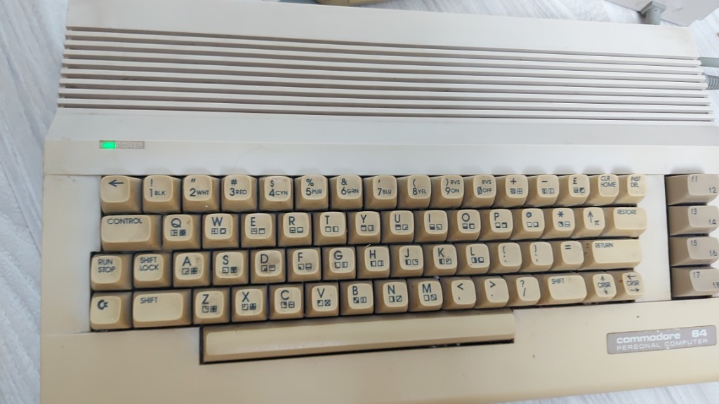 Komputer Comodore C64 | widzów | Ogłoszenie na Allegro Lokalnie