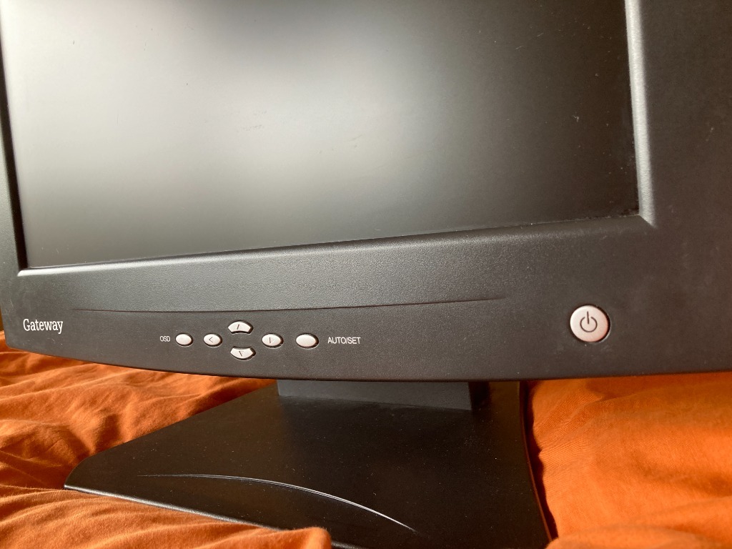 Monitor LCD Gateway FPD 1730 17" | Warszawa | Ogłoszenie na Allegro ...