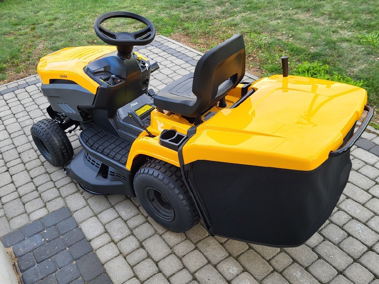 Traktorek kosiarka Stiga Estate 598W 18KM V2 | Lututów | Ogłoszenie na ...