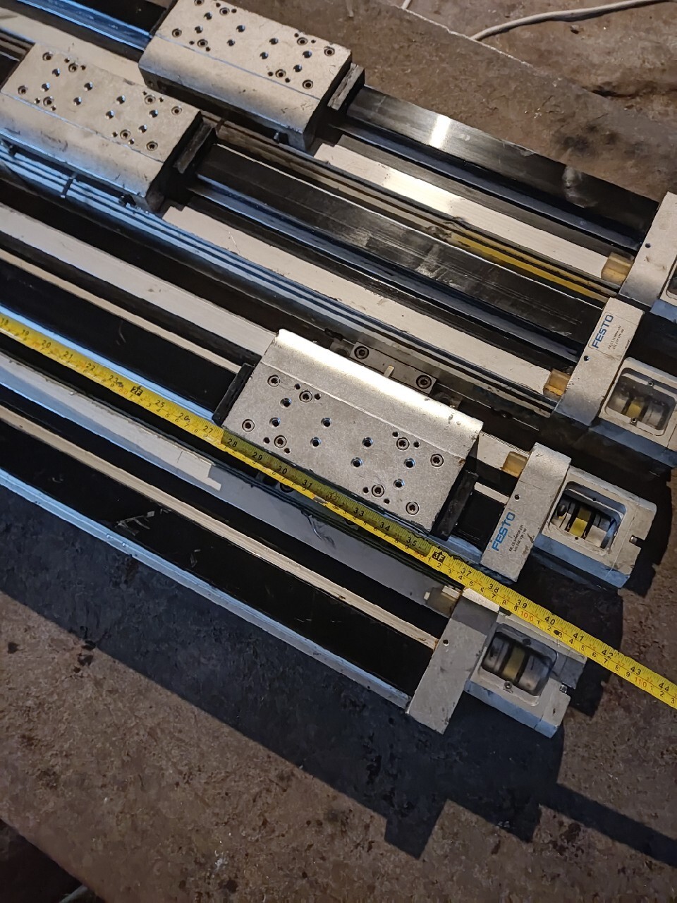 Prowadnice liniowe z napędem śrubowym festo CNC | Wrocław | Ogłoszenie ...