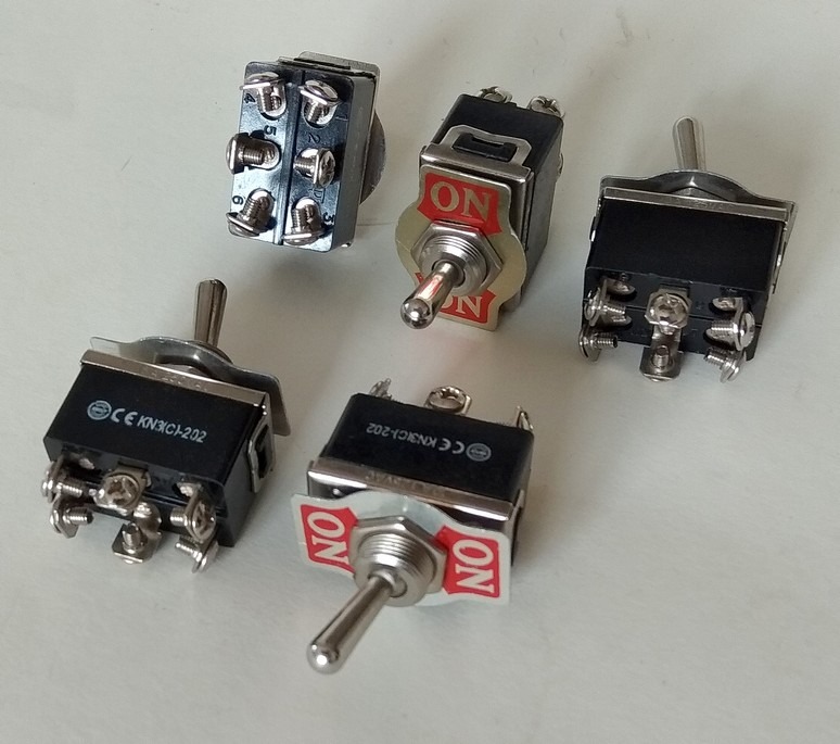 Przełączniki KN3C (202) | Bodzentyn | Kup teraz na Allegro Lokalnie