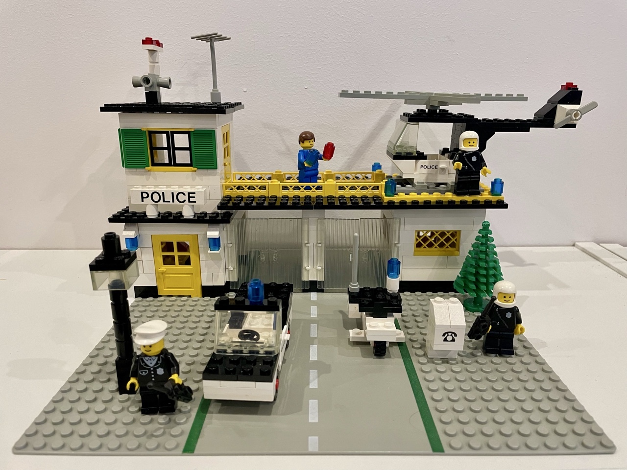 LEGO 381 Police Headquarters Clac Town | Gdynia | Kup teraz na Allegro ...