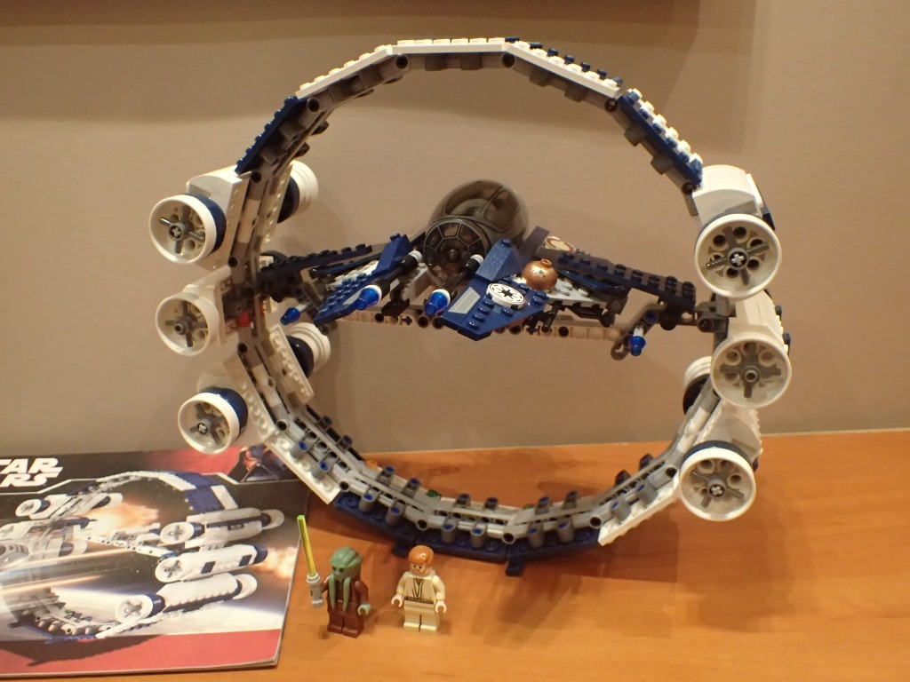 LEGO STAR WARS 7661 Jedi Starfighter with Hyperdrive Booster Ring ...
