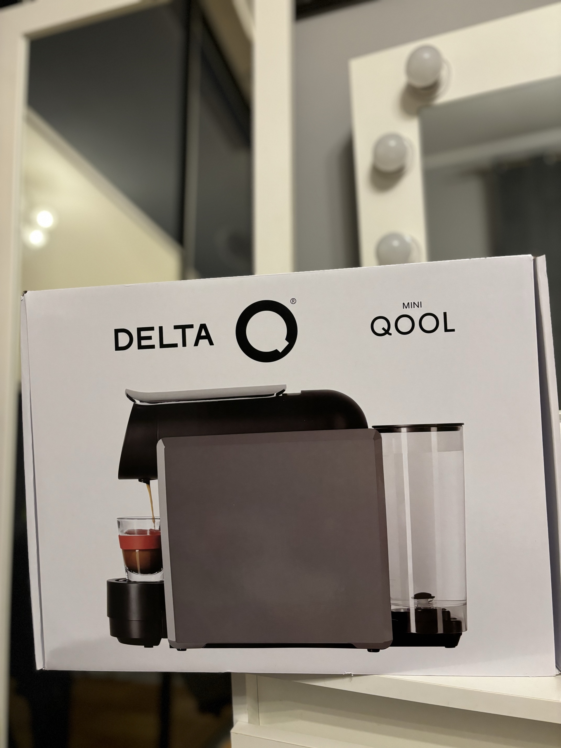 Ekspres do kawy na kapsułki Delta Mini Qool | Przemyśl | Kup teraz na ...