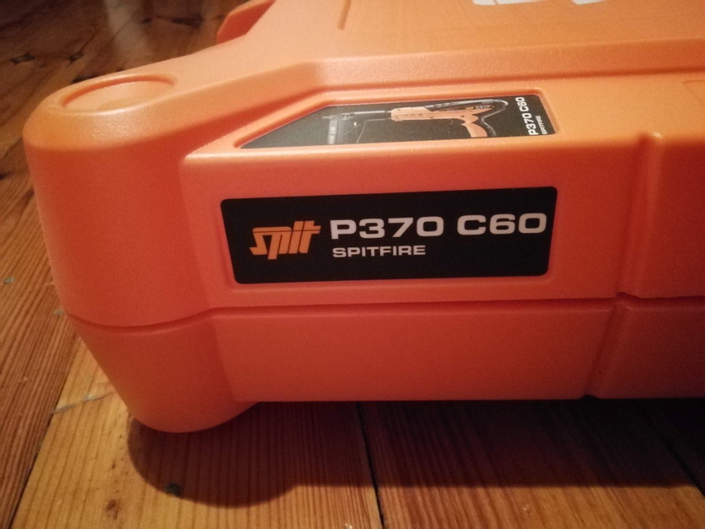 Spit Osadzak prochowy Spitfire P370 auto z mag C60 | Książnice ...