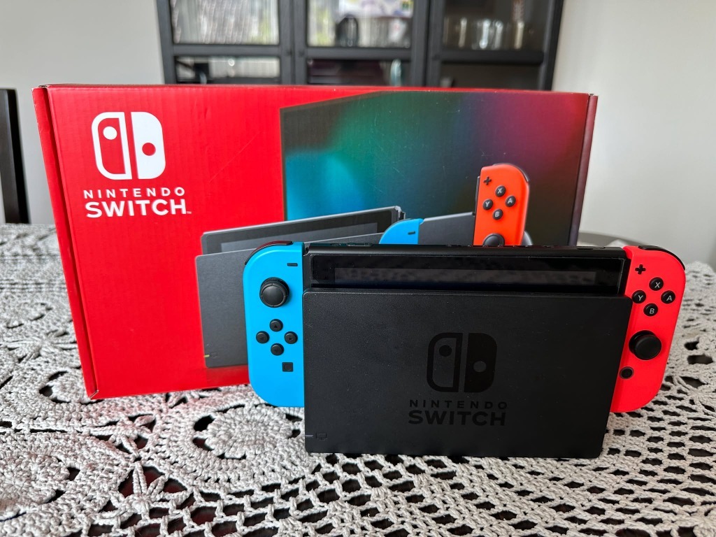 Konsola Nintendo Switch + Karta pamięci + Pokrowiec etui | Leszno | Kup ...