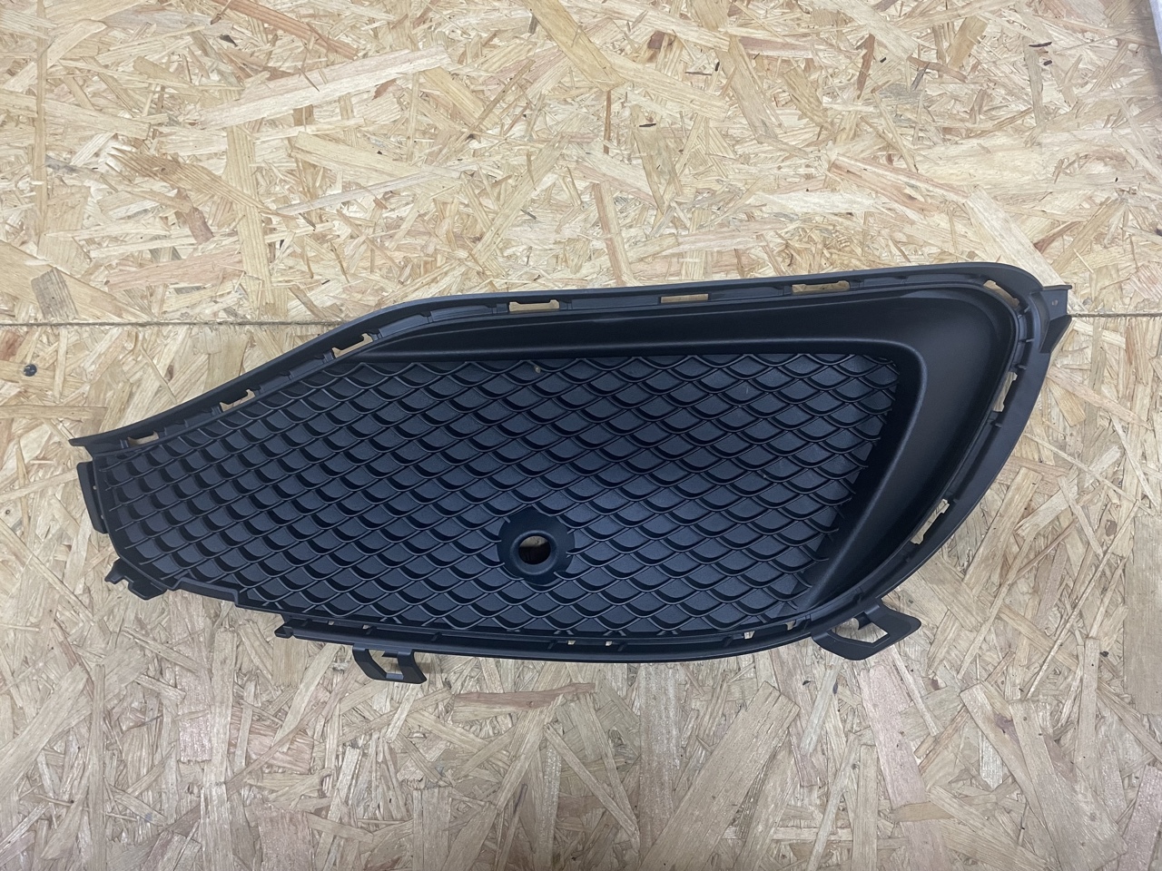 Mercedes CLA W117 kratka zderzaka A 1178857600 | Mała Nieszawka | Kup ...