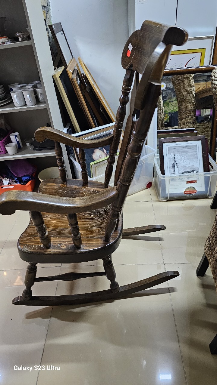 Dębowy fotel bujany drewniane krzesło bujane | Przemyśl | Kup teraz na ...