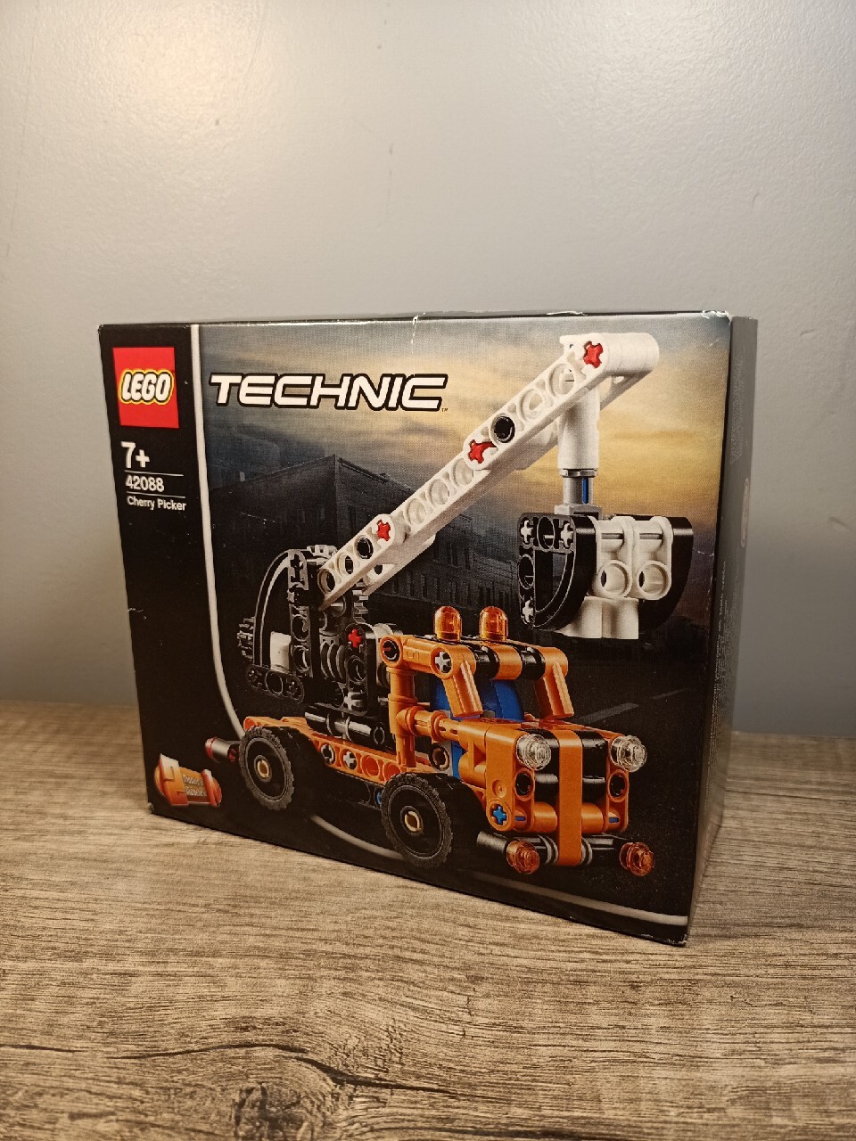 NOWE LEGO Technic 42088 Ciężarówka z wysięgnikiem | Mińsk Mazowiecki ...