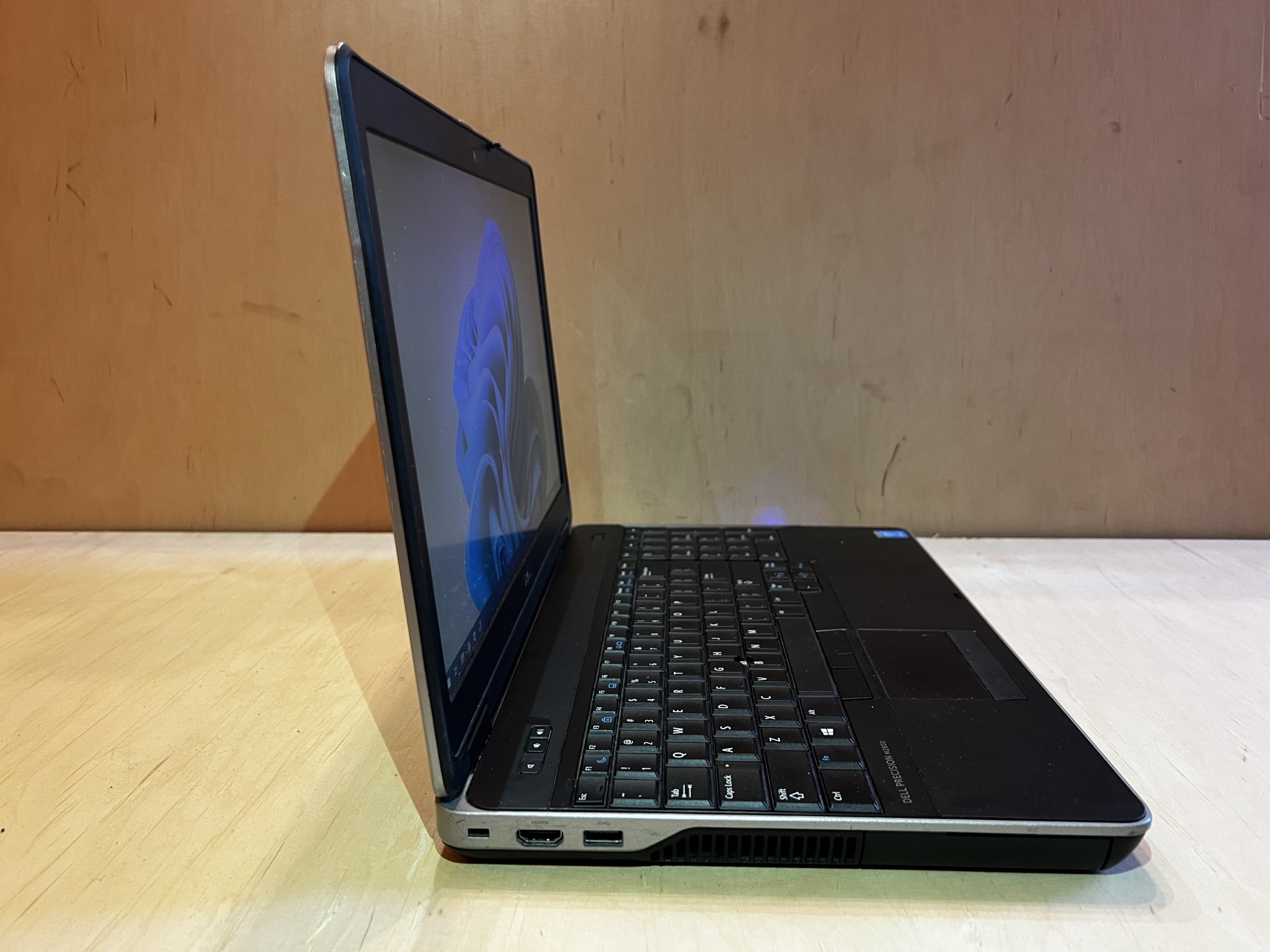 Dell Precision M2800, i7, FirePro W4170M, 16GB SSD | Luboń | Kup teraz ...