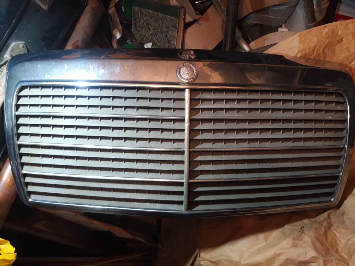 GRILL ATRAPA Mercedes W124 | Bydgoszcz | Kup teraz na Allegro Lokalnie