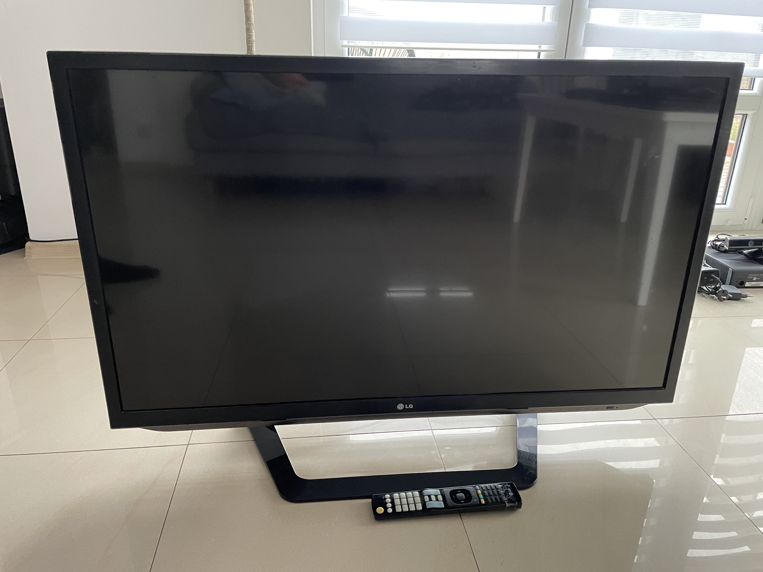 Telewizor LG LED Cinema 3D Smart TV 42LM620S | Majan Stary | Kup teraz ...