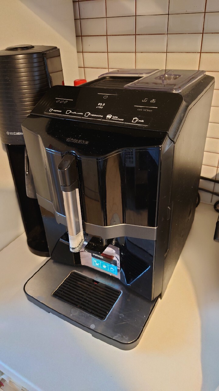 Ekspres ciśnieniowy Siemens Eq 300 s100 | Warszawa | Kup teraz na ...
