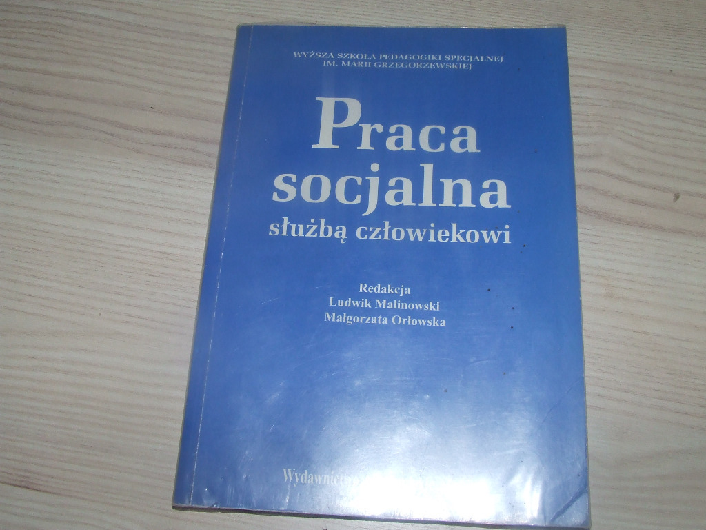PRACA SOCJALNA SŁUŻBĄ CZŁOWIEKOWI | Barcice | Licytacja na Allegro Lokalnie PRACA SOCJALNA SŁUŻBĄ CZŁOWIEKOWI | Barcice | Licytacja na Allegro Lokalnie