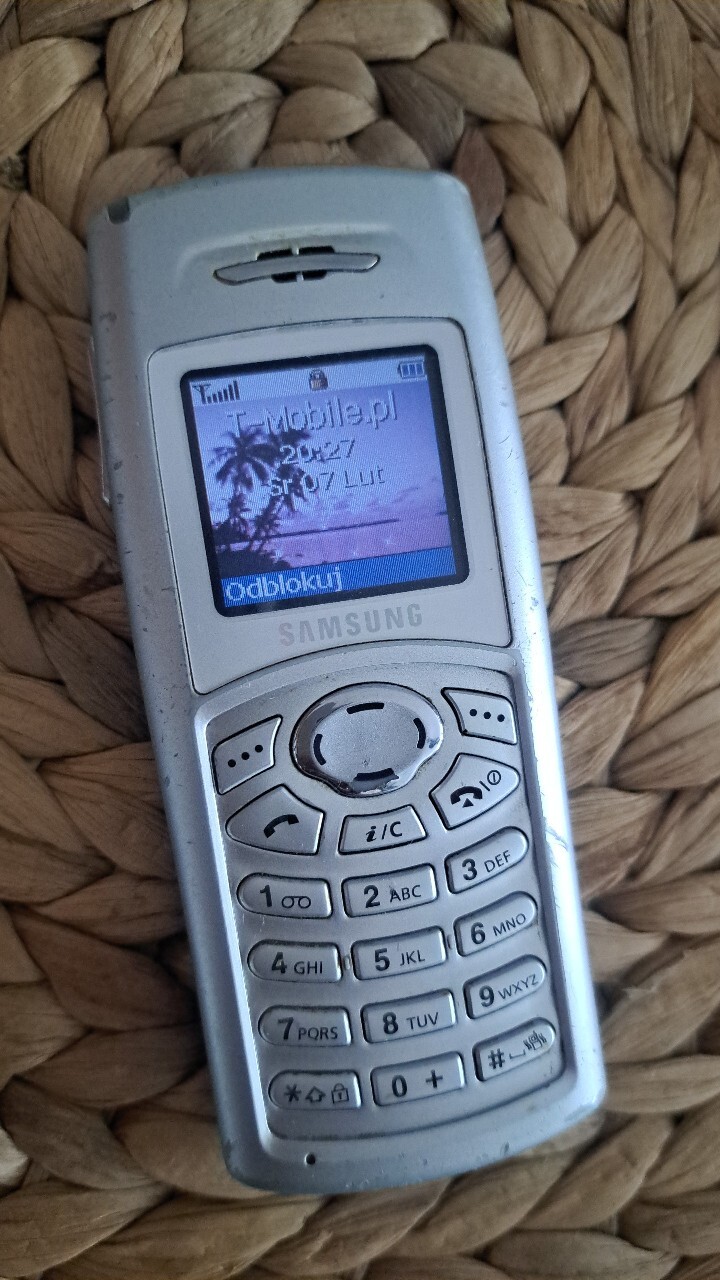 Samsung C100 T-Mobile z ładowarką | Toruń | Kup teraz na Allegro Lokalnie