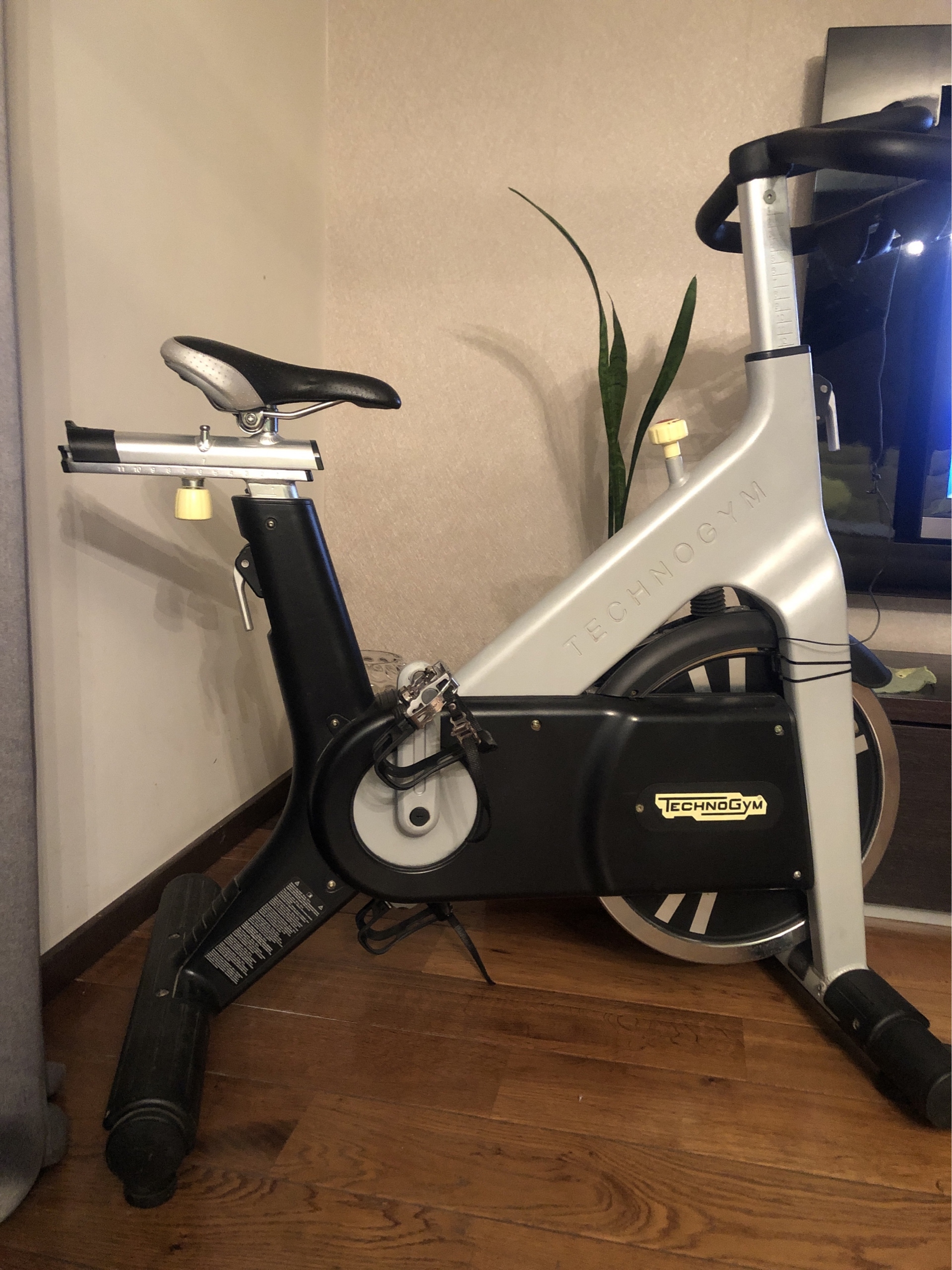 Rower stacjonarny do spining TechnoGym | Mielec | Kup teraz na Allegro ...