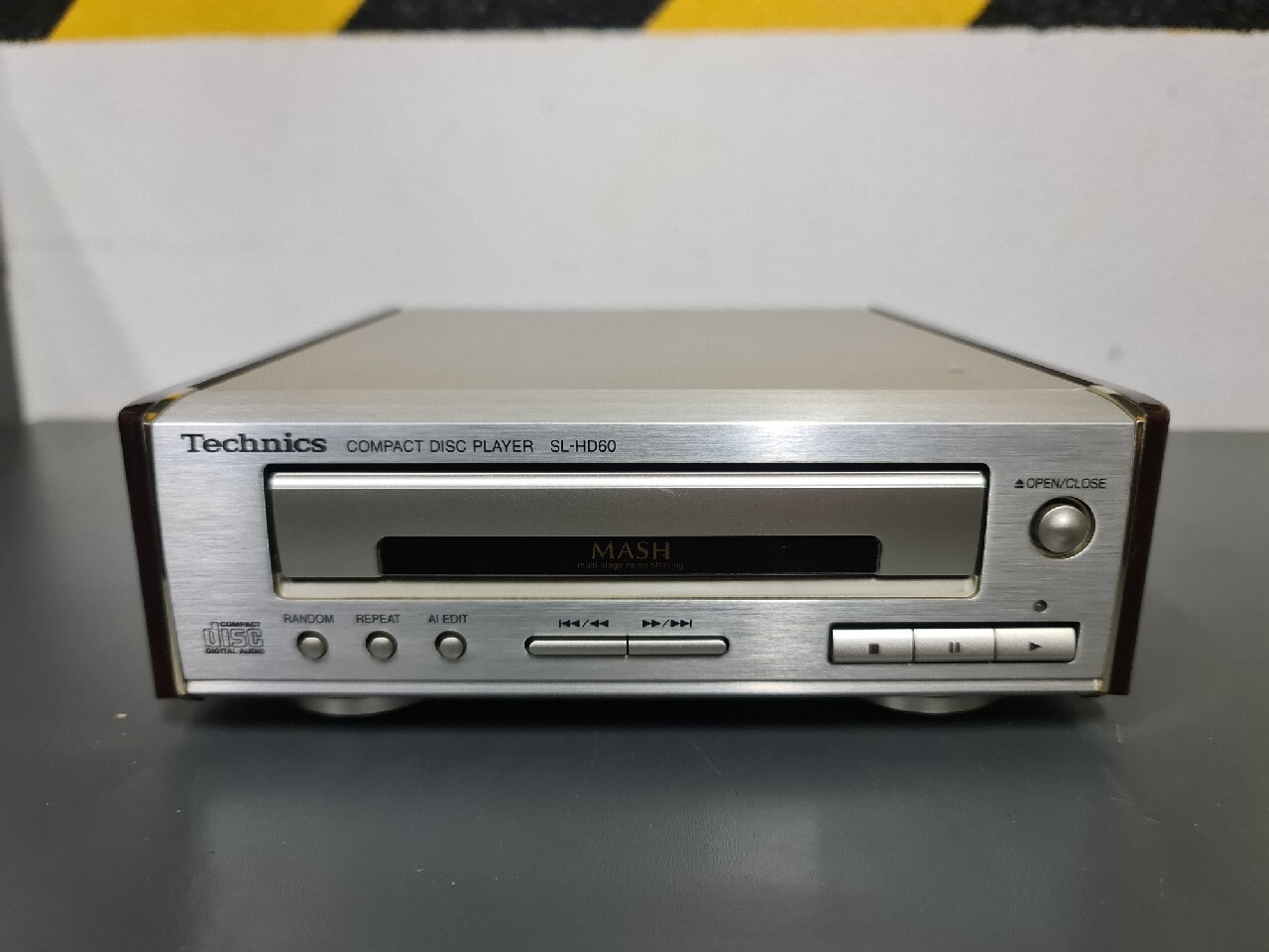 Technics Compact Disc Player SL-HD60. NO DISC | Kraków | Kup teraz na ... Technics Compact Disc Player SL-HD60. NO DISC | Kraków | Kup teraz na ...