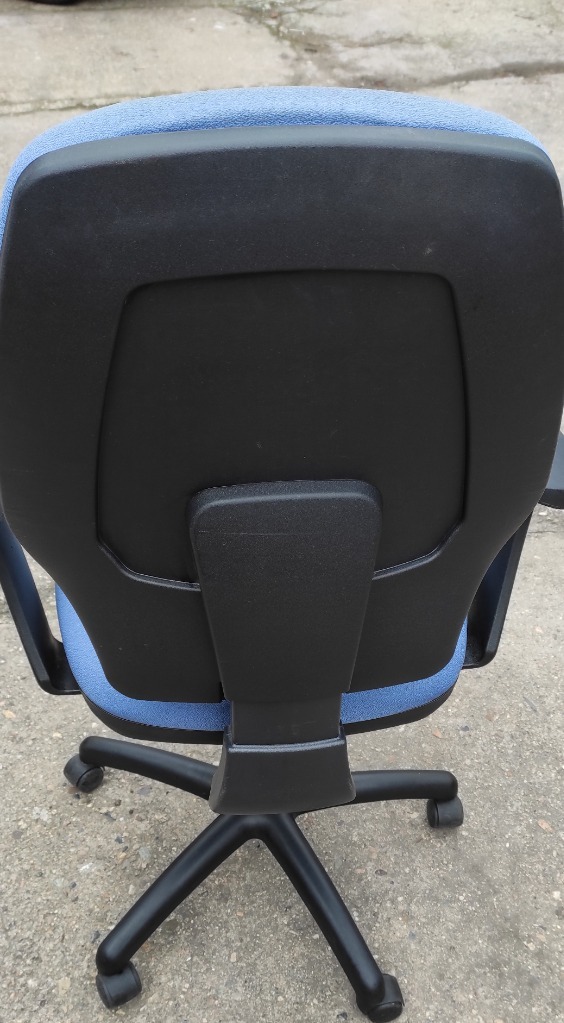 Krzesło fotel biurowy obrotowy Master Nowy Styl | Stara Gadka | Kup ...