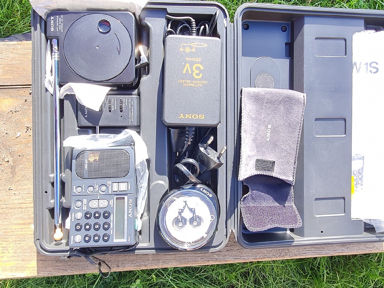 SONY ICF-SW1 RADIO GLOBALNE FULL ZESTAW | Zielona Góra | Licytacja na ...