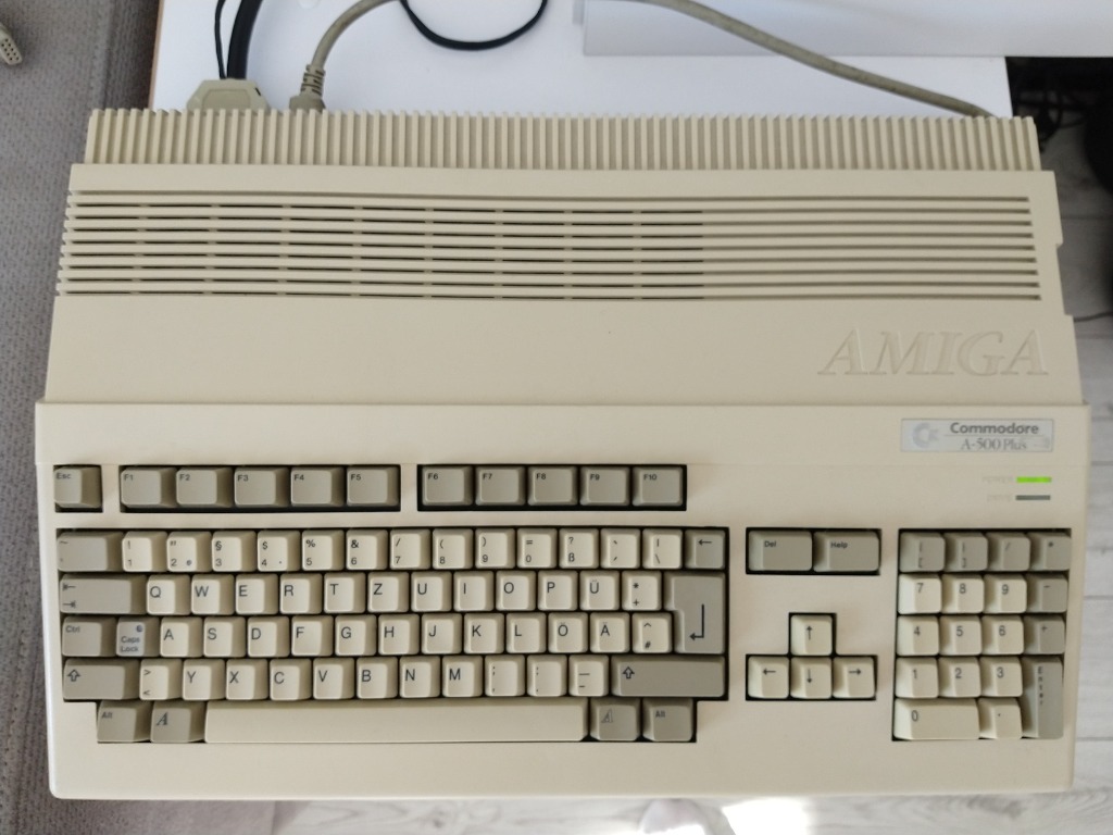 Commodore Amiga 500 Plus 1,5 Chip Ram zadbana | Bytom | Kup teraz na ...