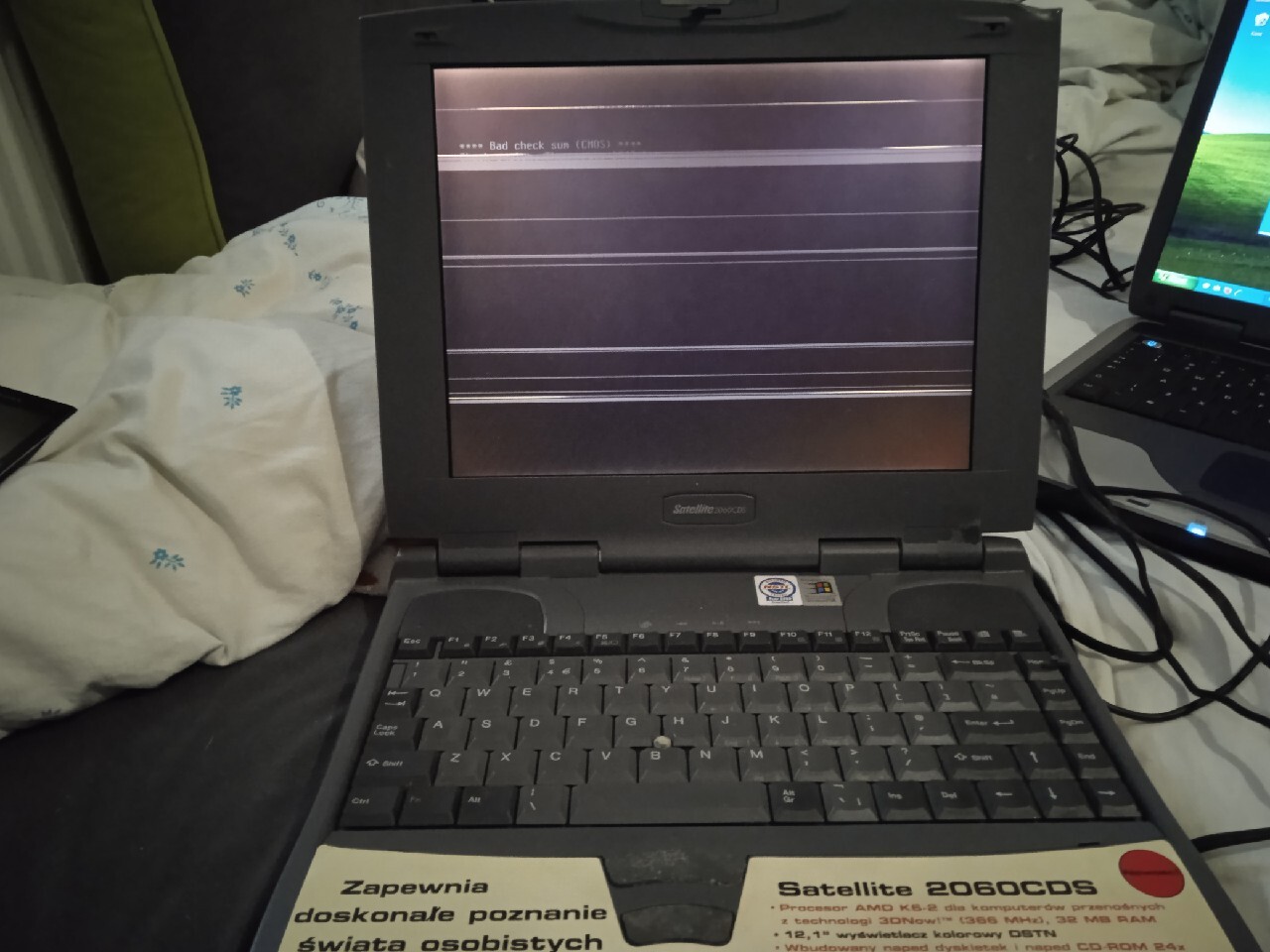 Laptop retro z Windows 98 | Gdańsk | Licytacja na Allegro Lokalnie