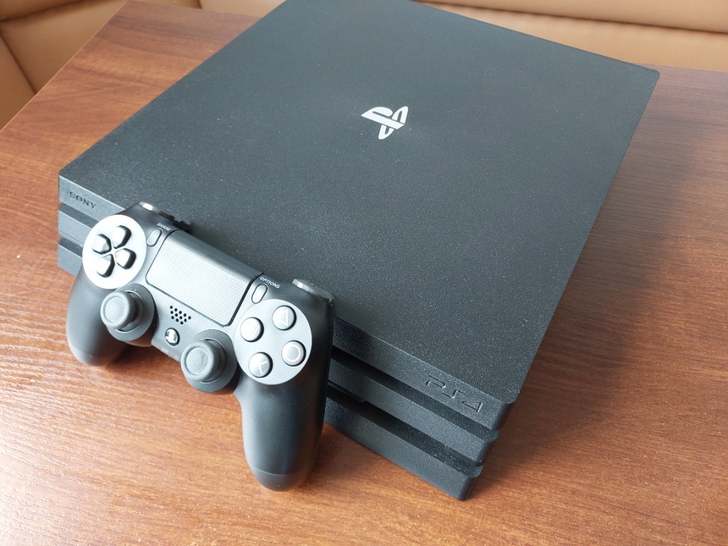 Sony Playstation 4 Pro PS4 Pro + Pad, CUH-7216B | Warszawa | Ogłoszenie ...