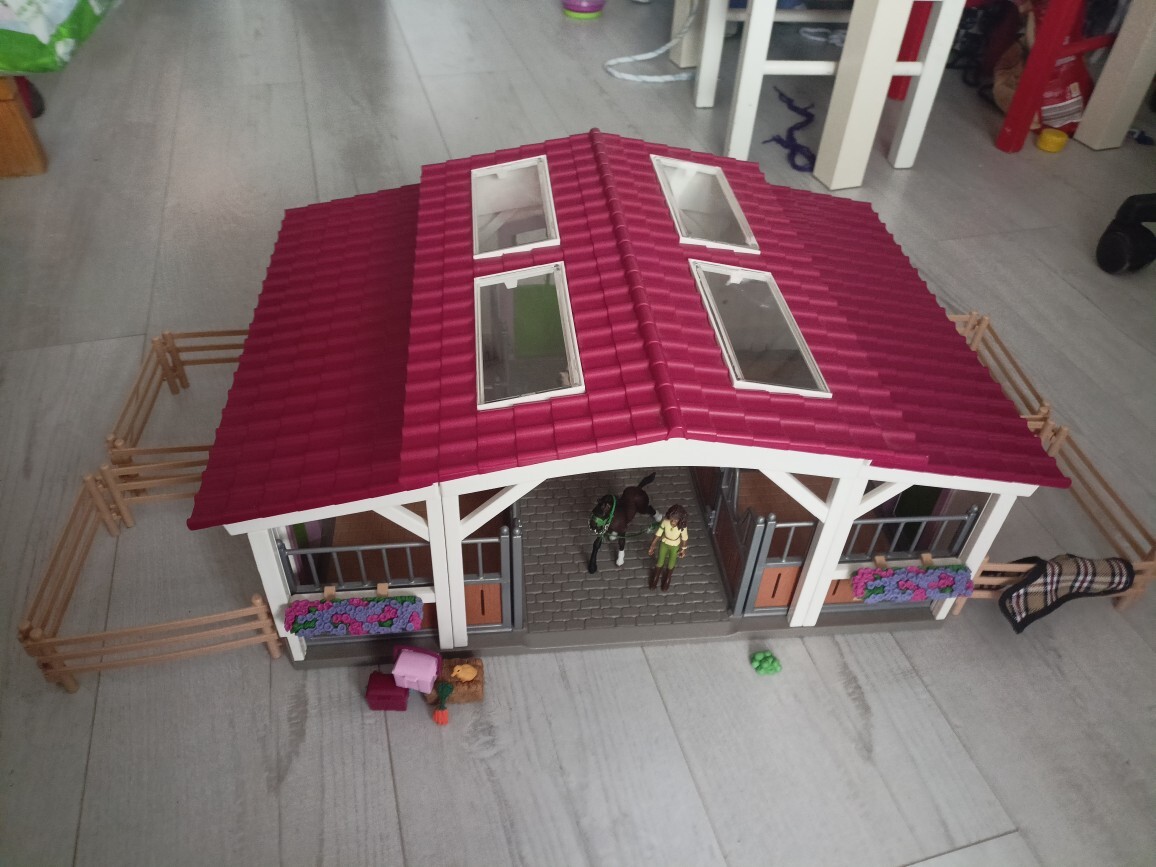 Schleich 42344 Stajnia konie źrebak akcesoria | Warszawa | Ogłoszenie ...