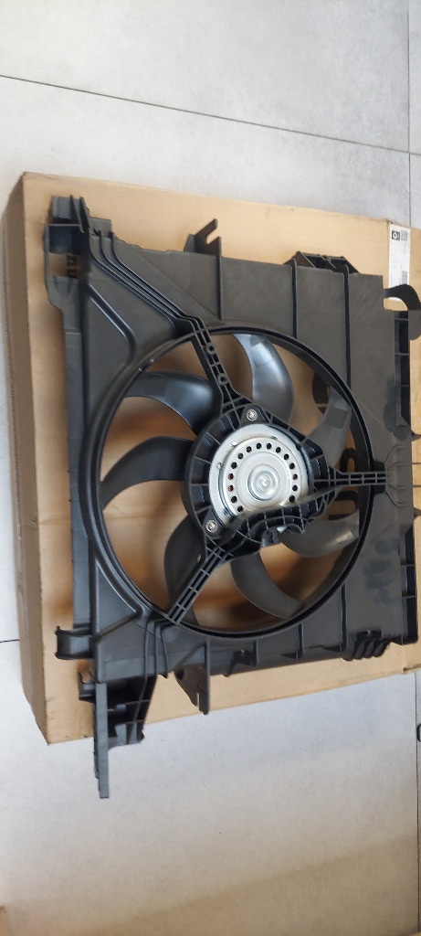 WENTYLATOR SILNIKA SMART A0002009323 | Opacz-Kolonia | Kup teraz na ...