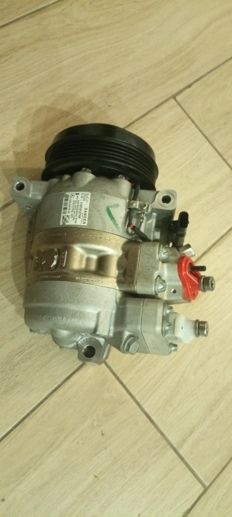 Kompresor klimatyzacji Mercedes A0008301604 | Wrocław | Licytacja na ...