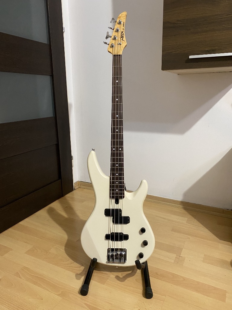 Bas Yamaha RBX 350 gitara basowa biała 1991/2001 | Kraków | Ogłoszenie ... Bas Yamaha RBX 350 gitara basowa biała 1991/2001 | Kraków | Ogłoszenie ...