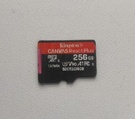 Karta Kingston CANVAS React Plus 256GB microSD V90 | Toruń | Licytacja ...