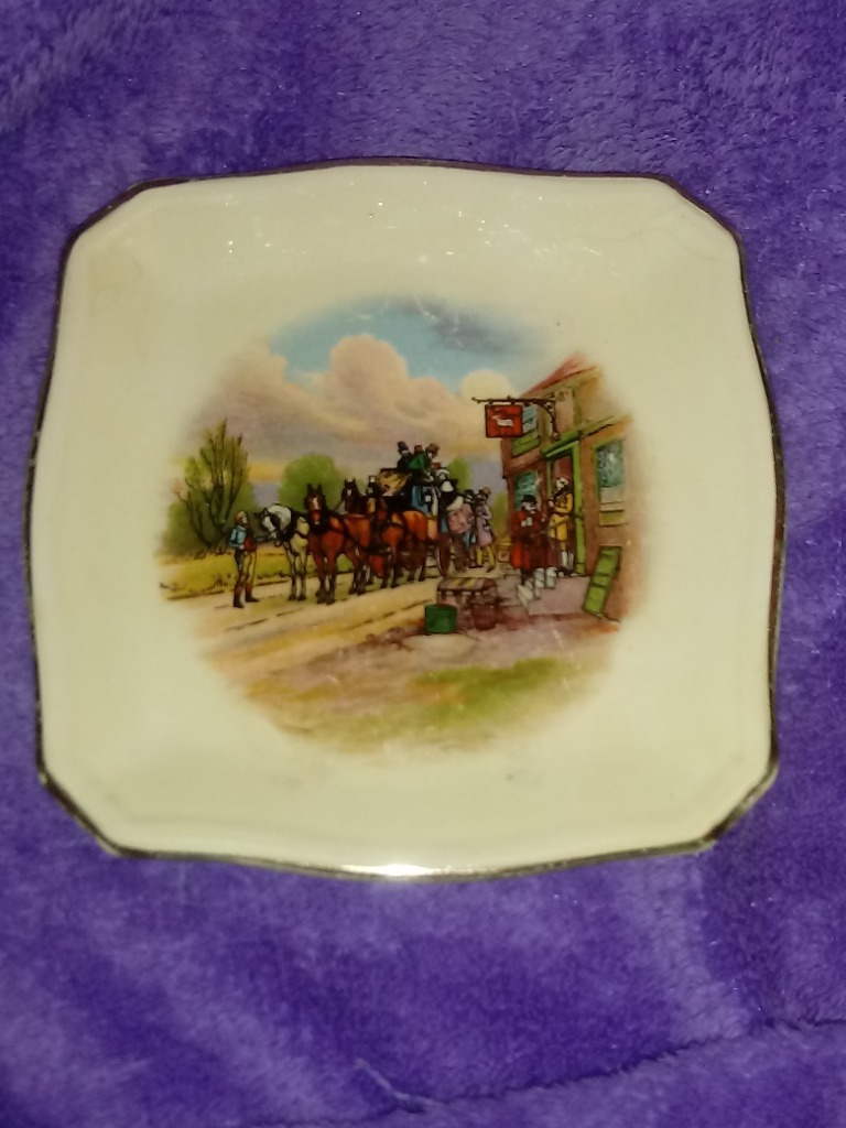 Porcelitowy stary podstawek ecru Royal Winton | Bytom | Licytacja na ...