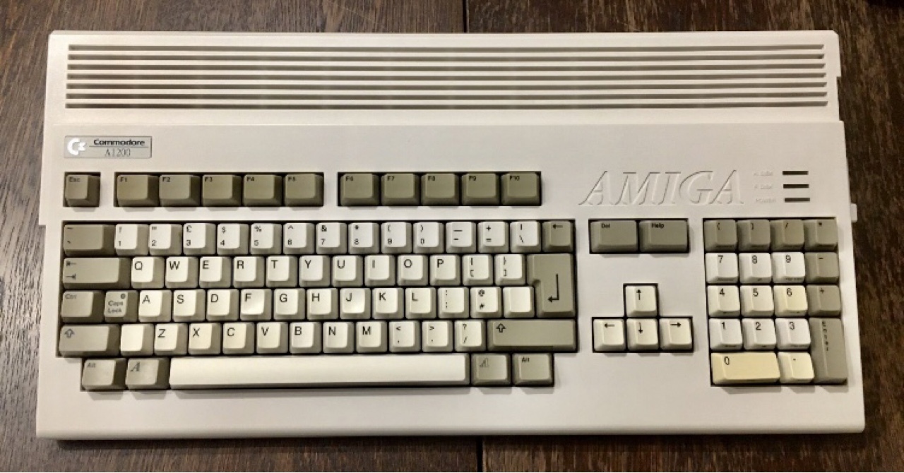 Amiga 1200 Box / Commodore | Mechnice | Kup teraz na Allegro Lokalnie
