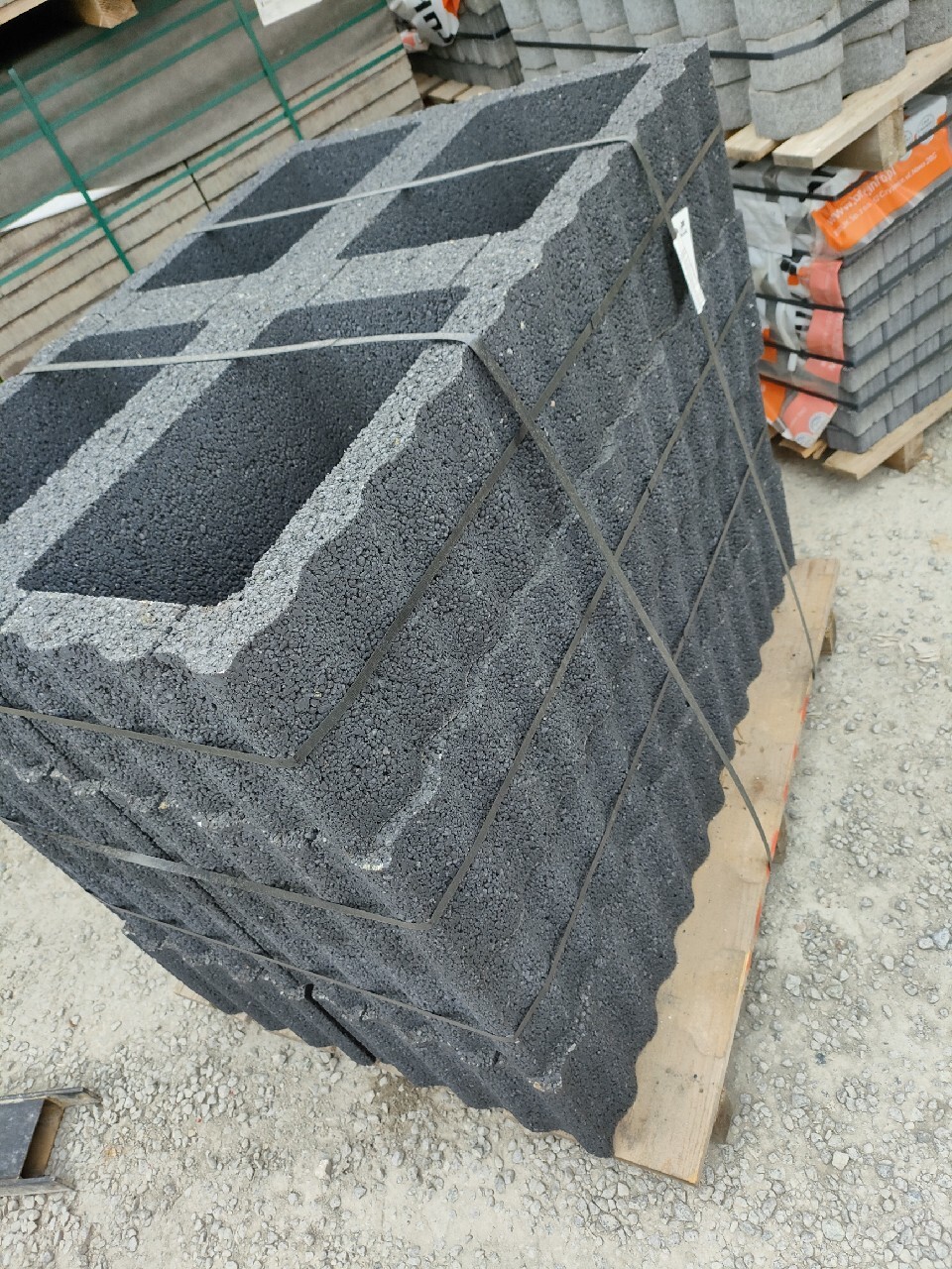 Gazon 60*40 donica doniczka Gazony mur ogrodzenie | Myślenice | Kup ...