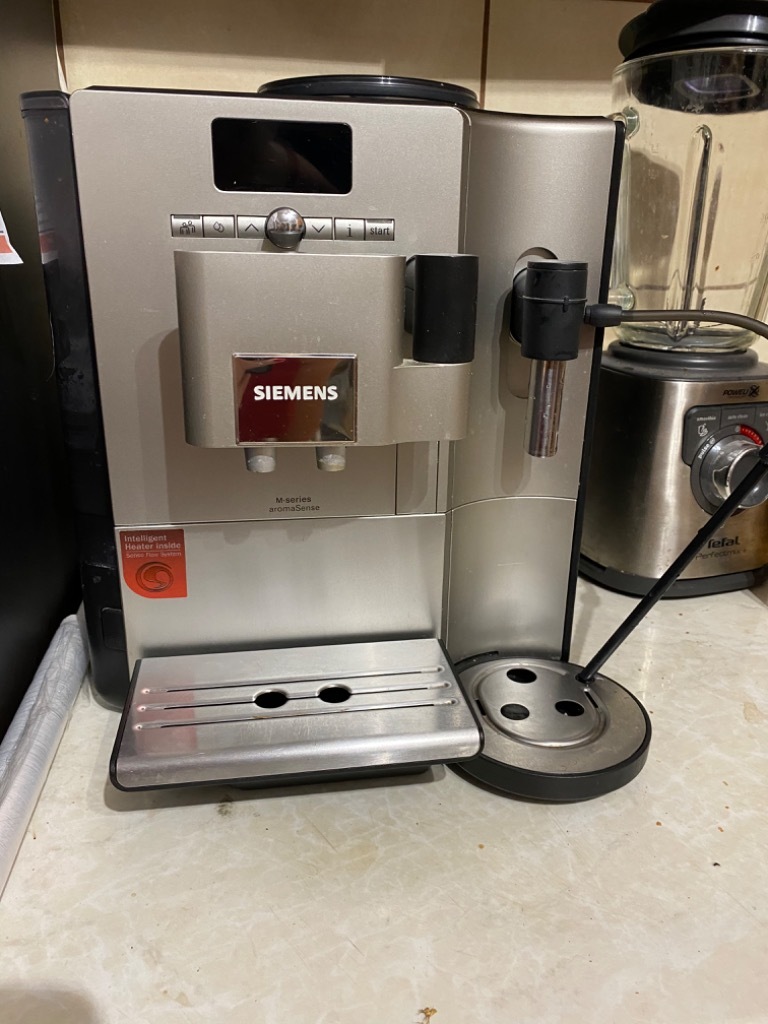 Ekspres do kawy Siemens EQ7 Plus, 100% sprawny. | Ksawerów | Kup teraz na Allegro Lokalnie