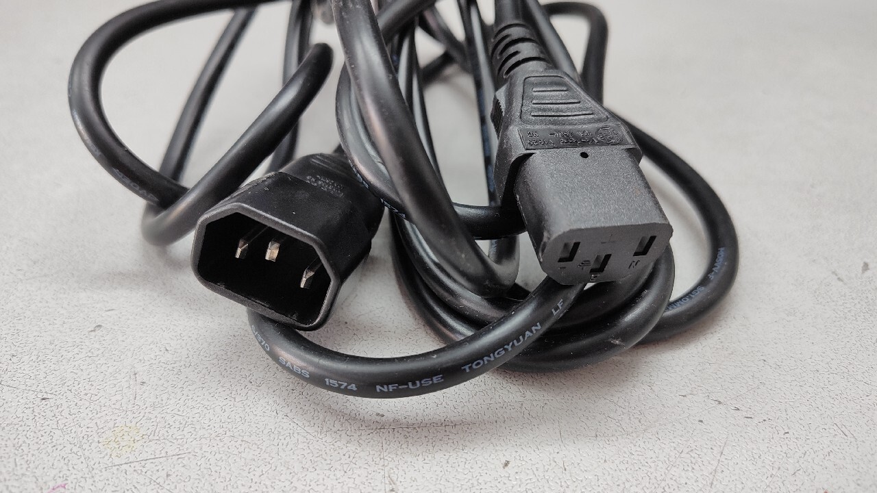 Przewód kabel do UPS przedłużacz 4m | Białobrzegi | Kup teraz na ...