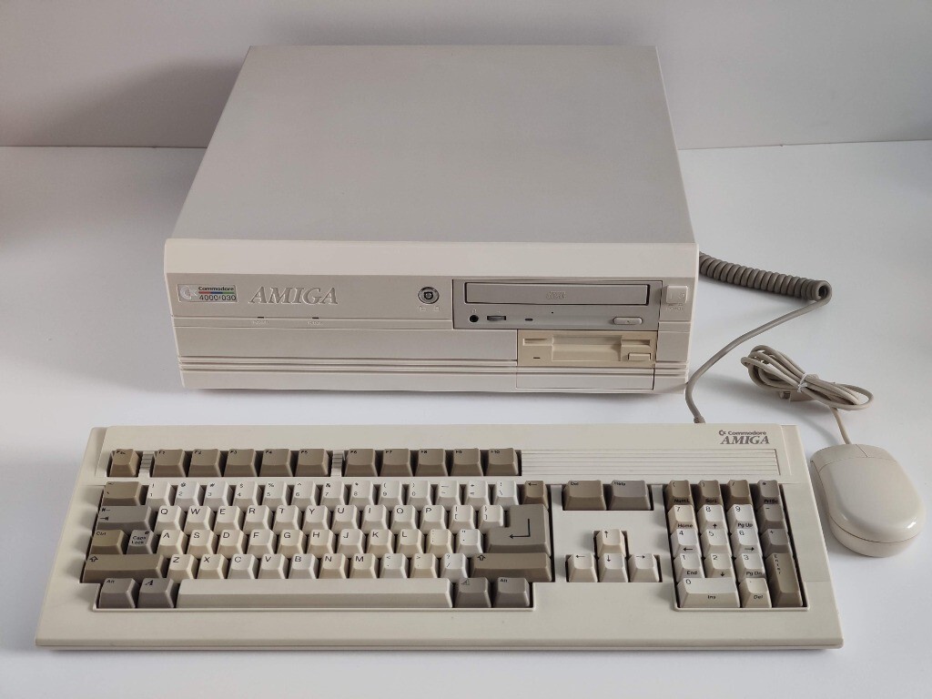 Amiga 4000/030, rev. B, kick 3.1, Buster 11, HD | Poznań | Ogłoszenie ...