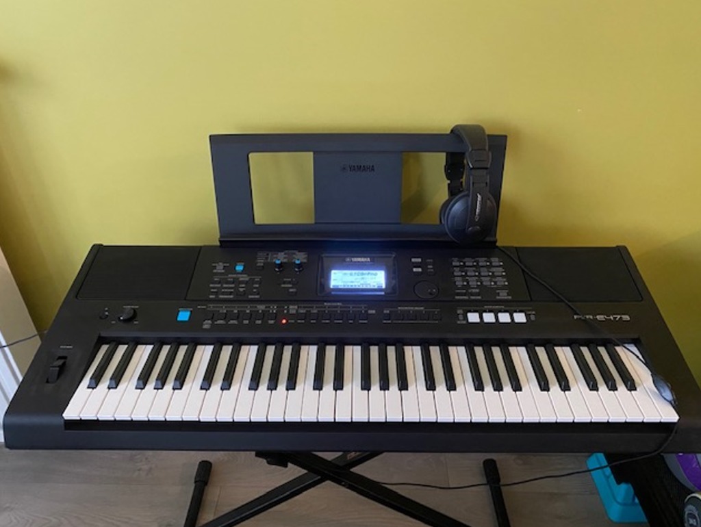 Yamaha PSR e-473 set jak nowy | Kraków | Ogłoszenie na Allegro Lokalnie
