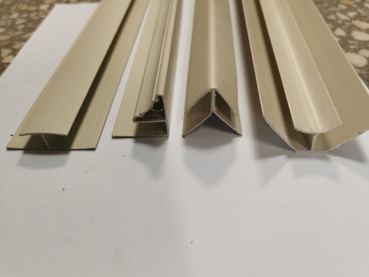 Listwy Wykonczeniowe do Paneli - Niska cena na Allegro.pl