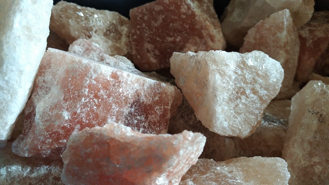 Sól kamienna Kłodawska duże kawałki łupki | Konin | Kup teraz na ...