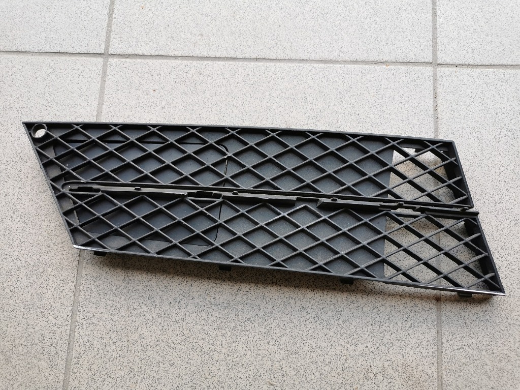 BMW 5 OE 51117178098 kratka zderzaka przód prawa | Płock | Kup teraz na ...