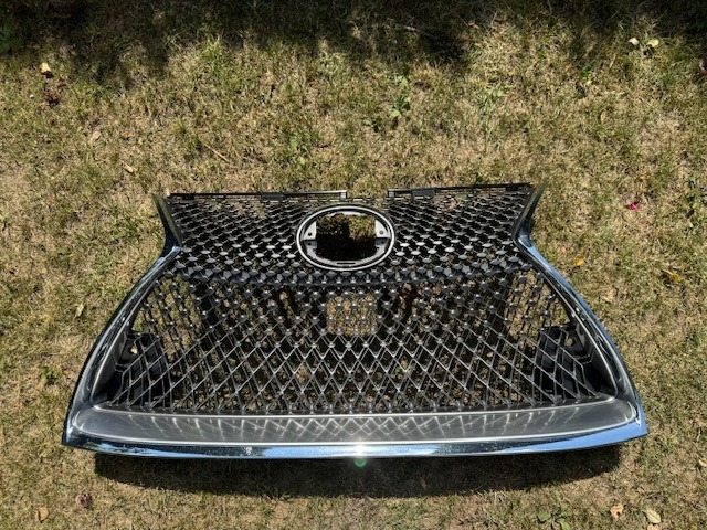 Grill atrapa LEXUS LC LC500 LC500h | Łomianki | Ogłoszenie na Allegro ...