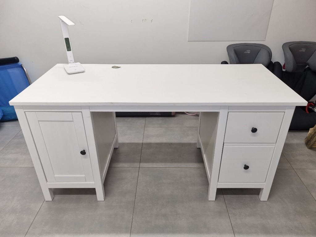 Biurko Ikea HEMNES białe lampka LED | Koleczkowo | Ogłoszenie na ...