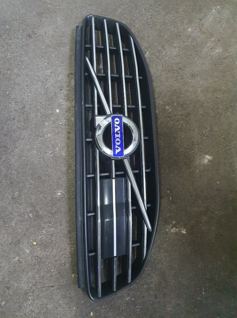GRILL Atrapa VOLVO XC60 LIFT ORG RADAR 31333833 | Brenna | Kup teraz na ...