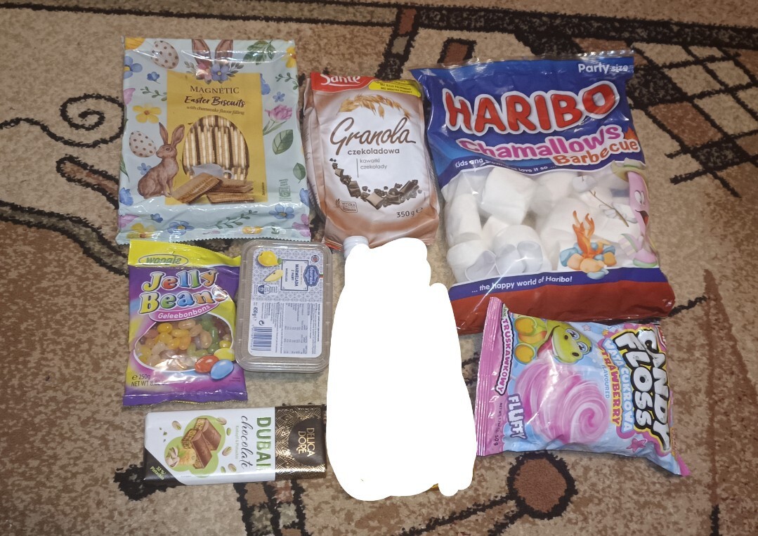 Ferrero Rocher jelly beans pianki Haribo czekolada dubajska | Sokółka ...