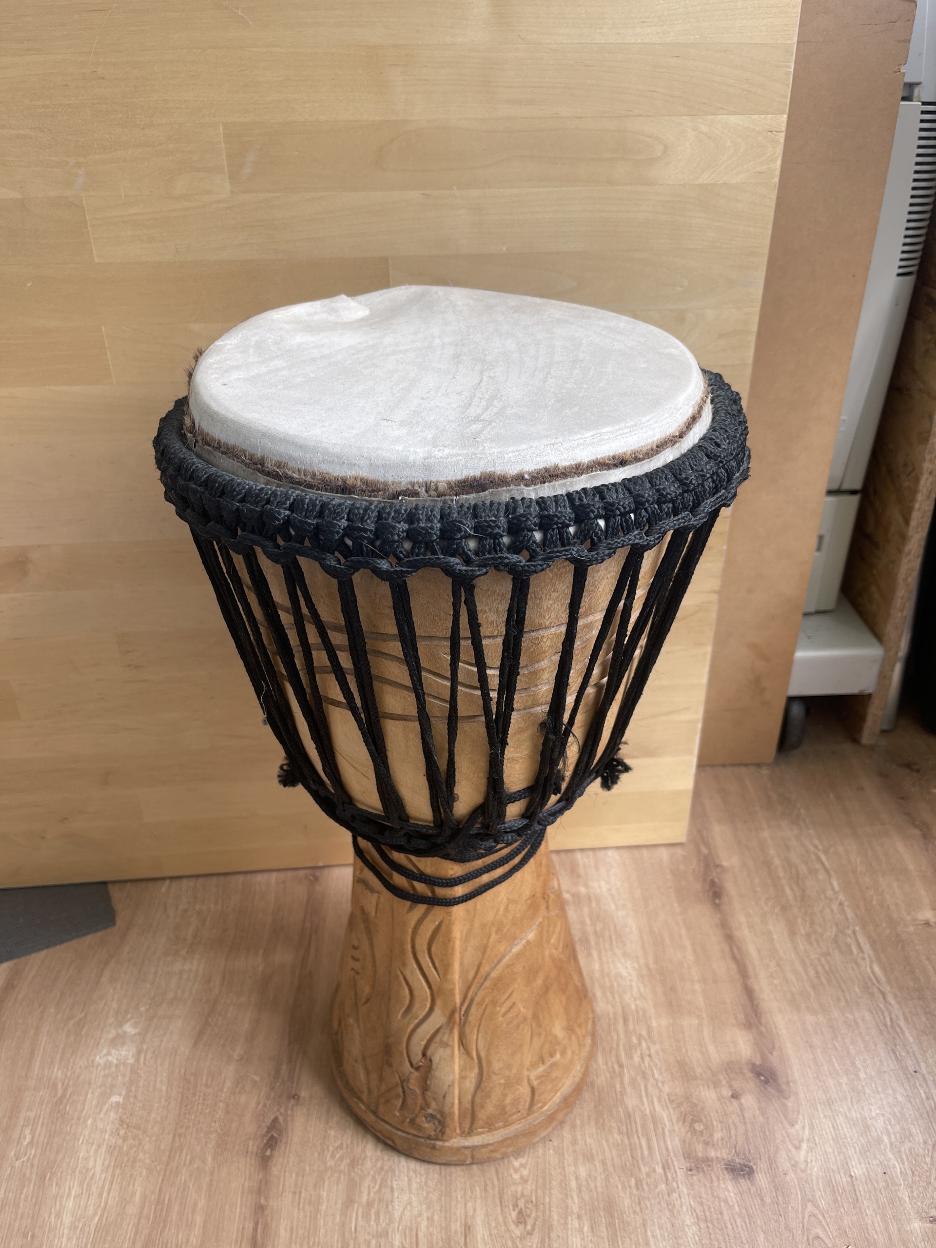 BĘBEN DREWNIANY BĘBENEK DJEMBE INSTRUMENT ETNO | Warszawa | Licytacja ... BĘBEN DREWNIANY BĘBENEK DJEMBE INSTRUMENT ETNO | Warszawa | Licytacja ...